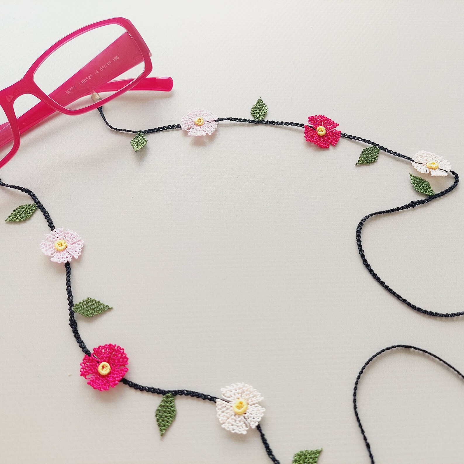 Eyeglass Chain With Flowers / Floral Glasses Chain / Eye Glass | Etsy