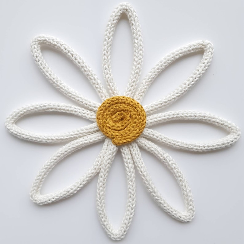 Knitted Wire Daisy // Wire Decor // Wire Nursery Decoration // Flatlay ...