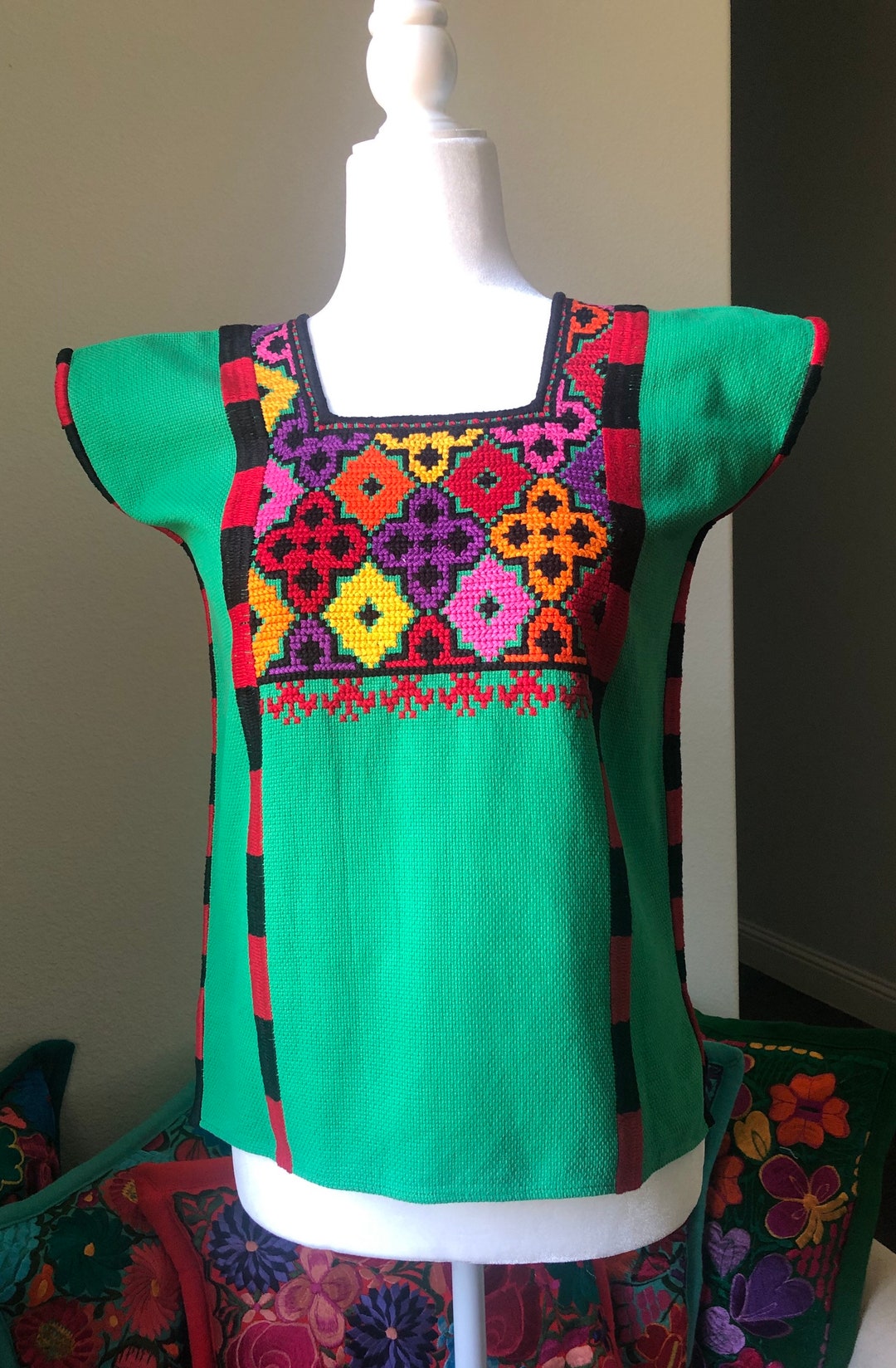 Huipil. Mexico Blouse. Mexico Top. Handmade Top. Embroidered Blouse. - Etsy