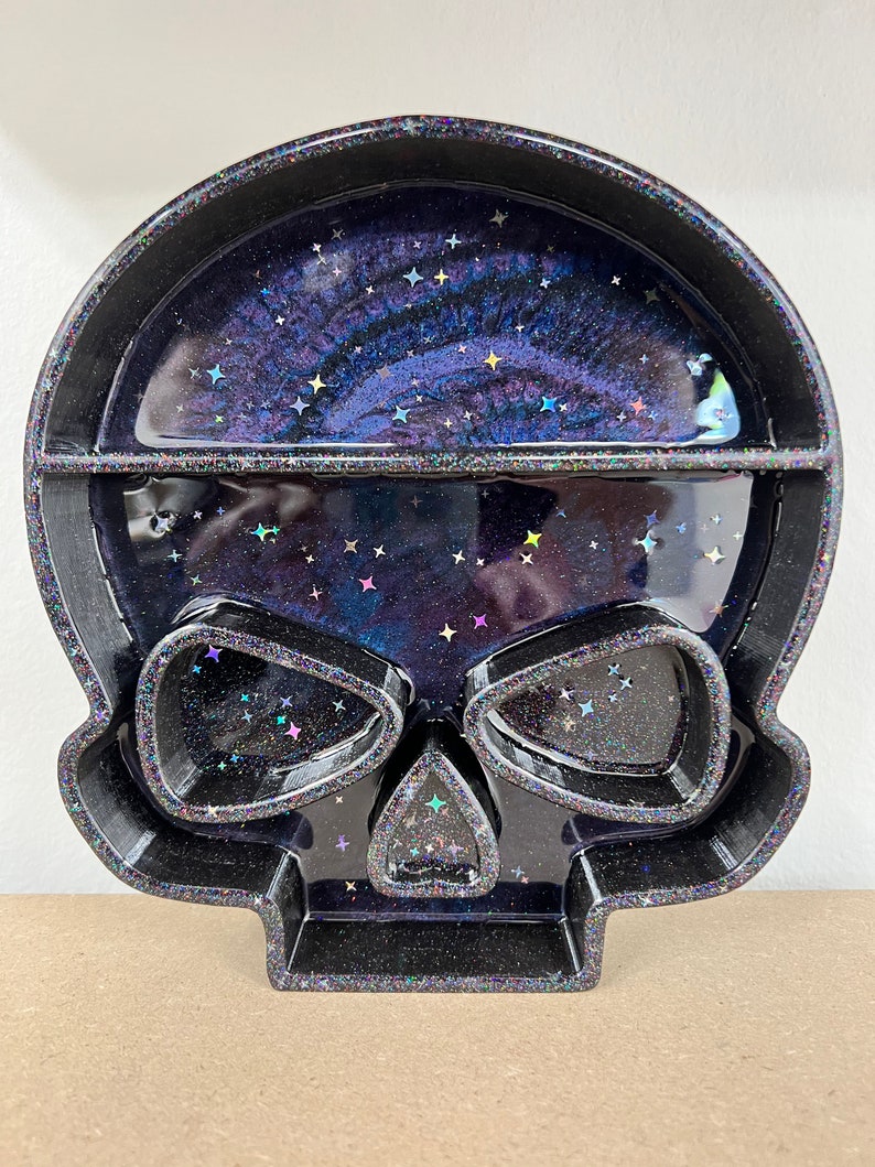 Resin Skull Shelf - Etsy