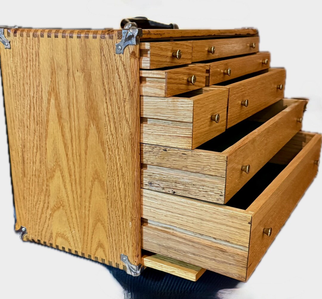 8 Magic Drawers, a Wonderful Case in Pristine Condition With Key. 20 ...