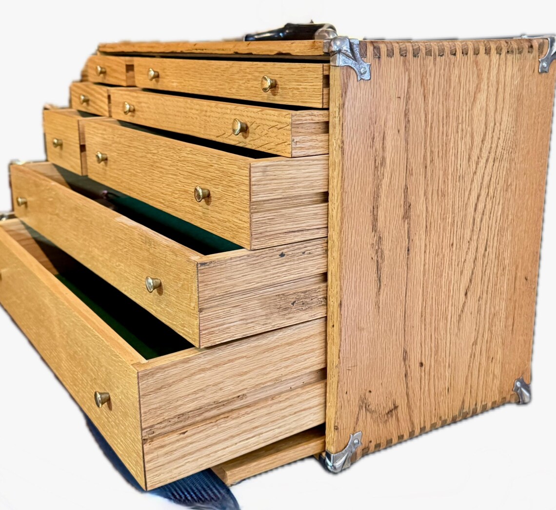 8 Magic Drawers, a Wonderful Case in Pristine Condition With Key. 20 ...