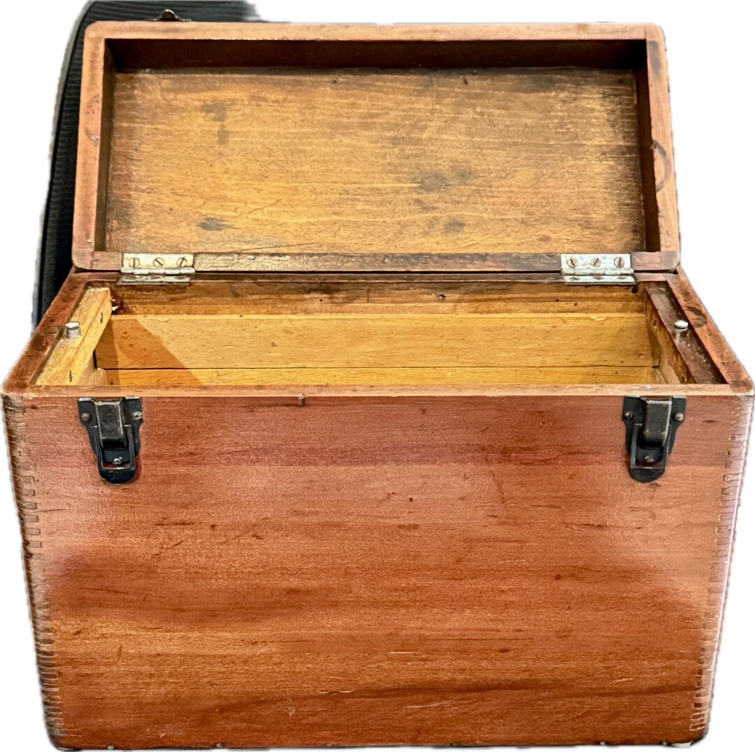 CHERRY DELIGHT ... a Fantastic Box. Cherry Wood Throughout, 15"wide X 7 ...