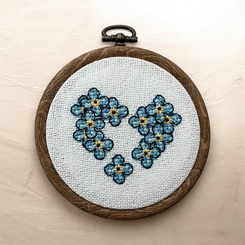 Forget-me-not Cross Stitch Pattern, Flower Heart Wreath Cross Stitch ...