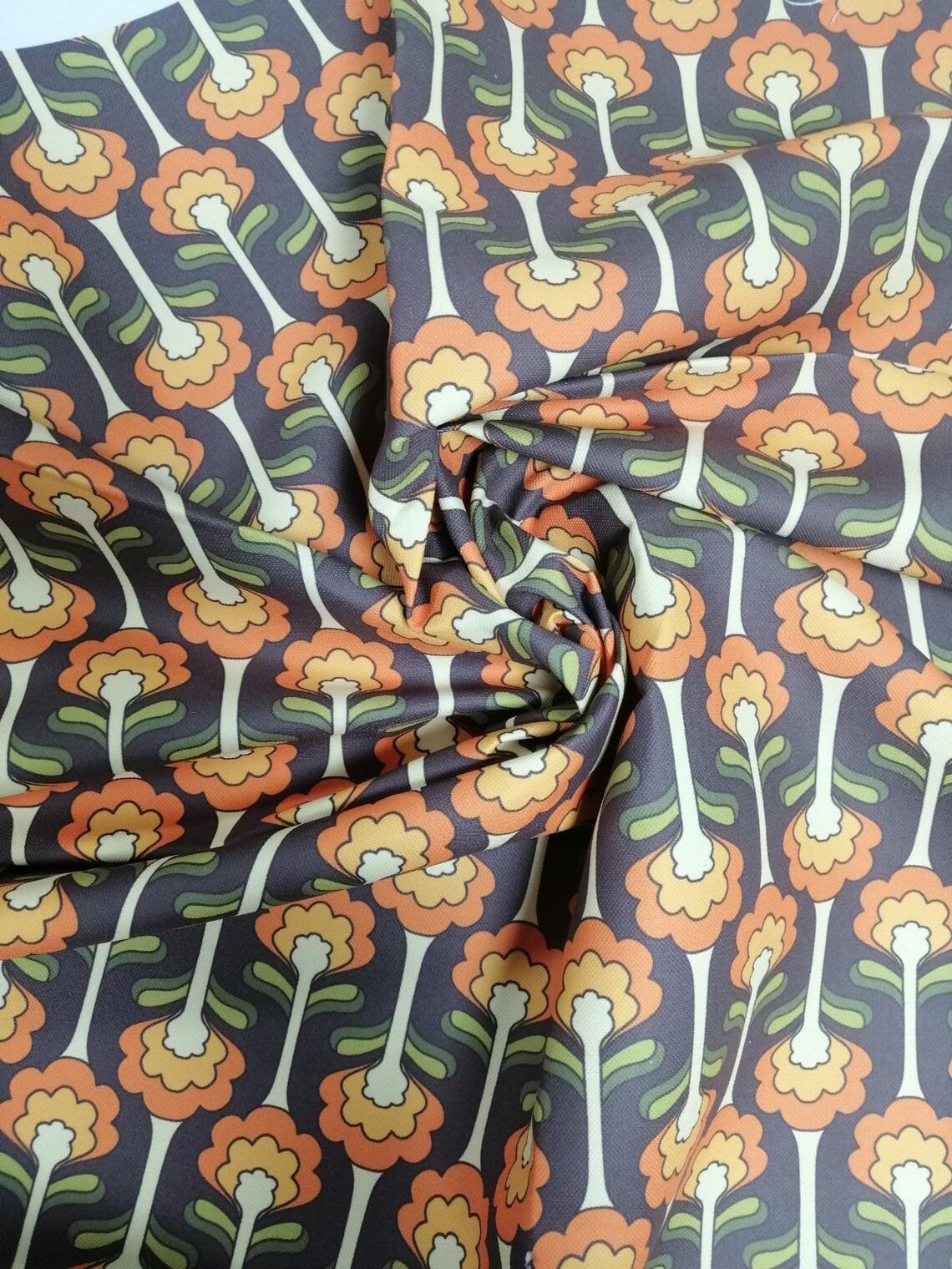 Retro Flower Pattern Fabric – 70s Groovy Floral Print Material for DIY ...