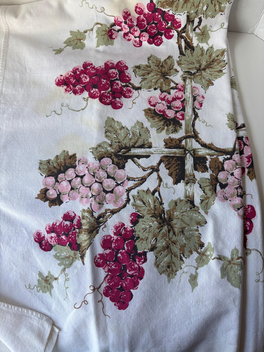 Vintage Mid Century Grape Pattern Tablecloth, Vintage Dining Table ...