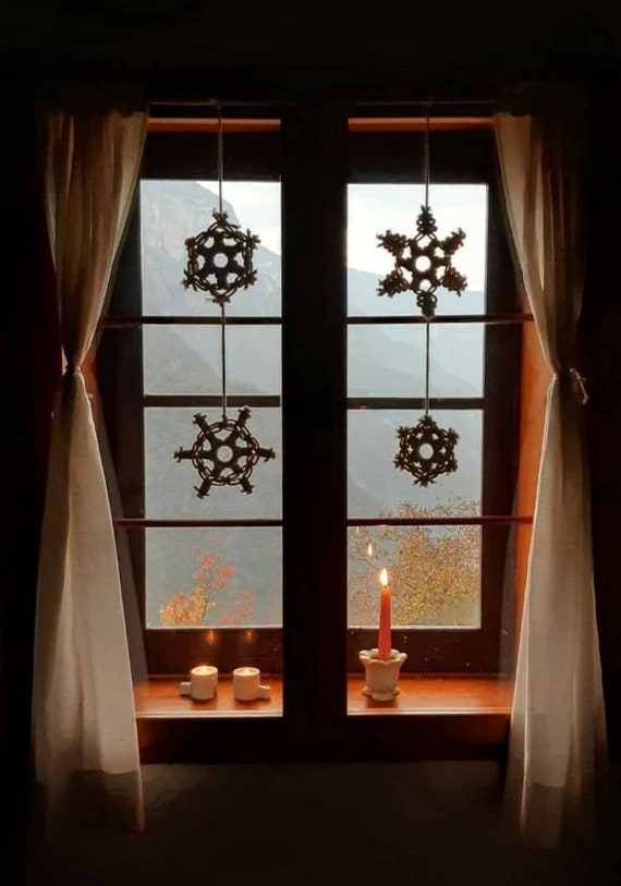 Christmas window decoration. 2 or 4 large macrame ornaments | Etsy