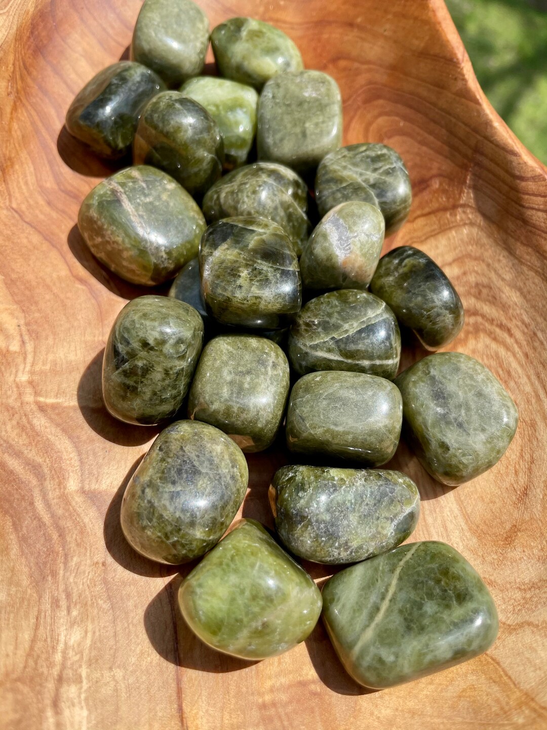 Beautiful Vesuvianute Tumbled Stone vesonite vasonite idocrase growth ...