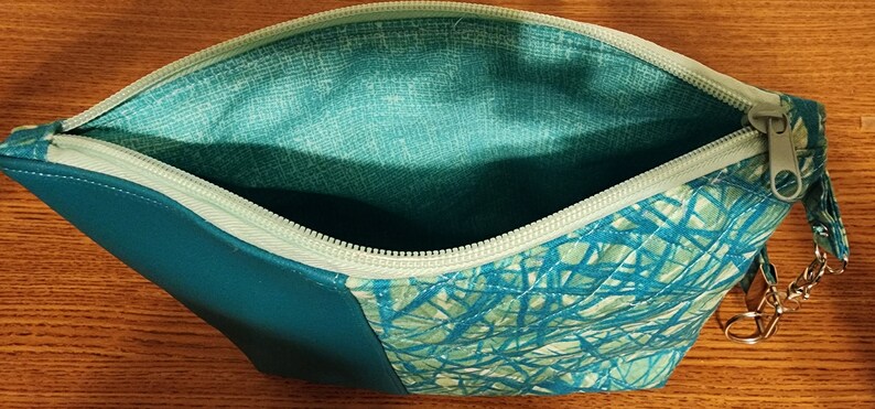 Dance Moves Jazz - Teal Vinyl and Quilted Make-up Pouch W/matching Key ...