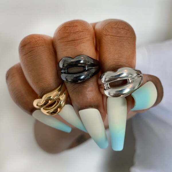 Kiss Ring - Etsy