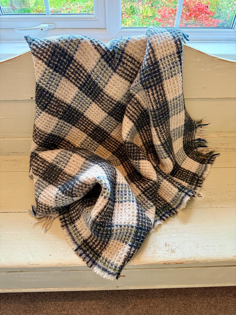 Lovely Vintage Tweedmill Green & Cream Check Waffle Wool Blanket ...