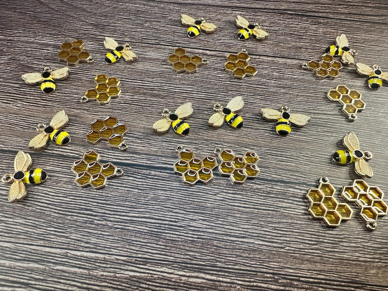 18k Gold Plated Bee and Honeycomb Charm Set - Etsy UK