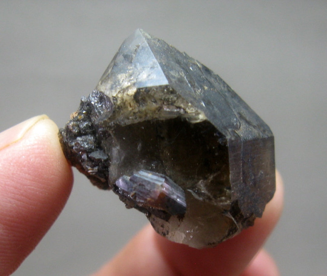 16 Grams Very Beautiful Combination of Twin Rutile Riebeckite Quartz ...