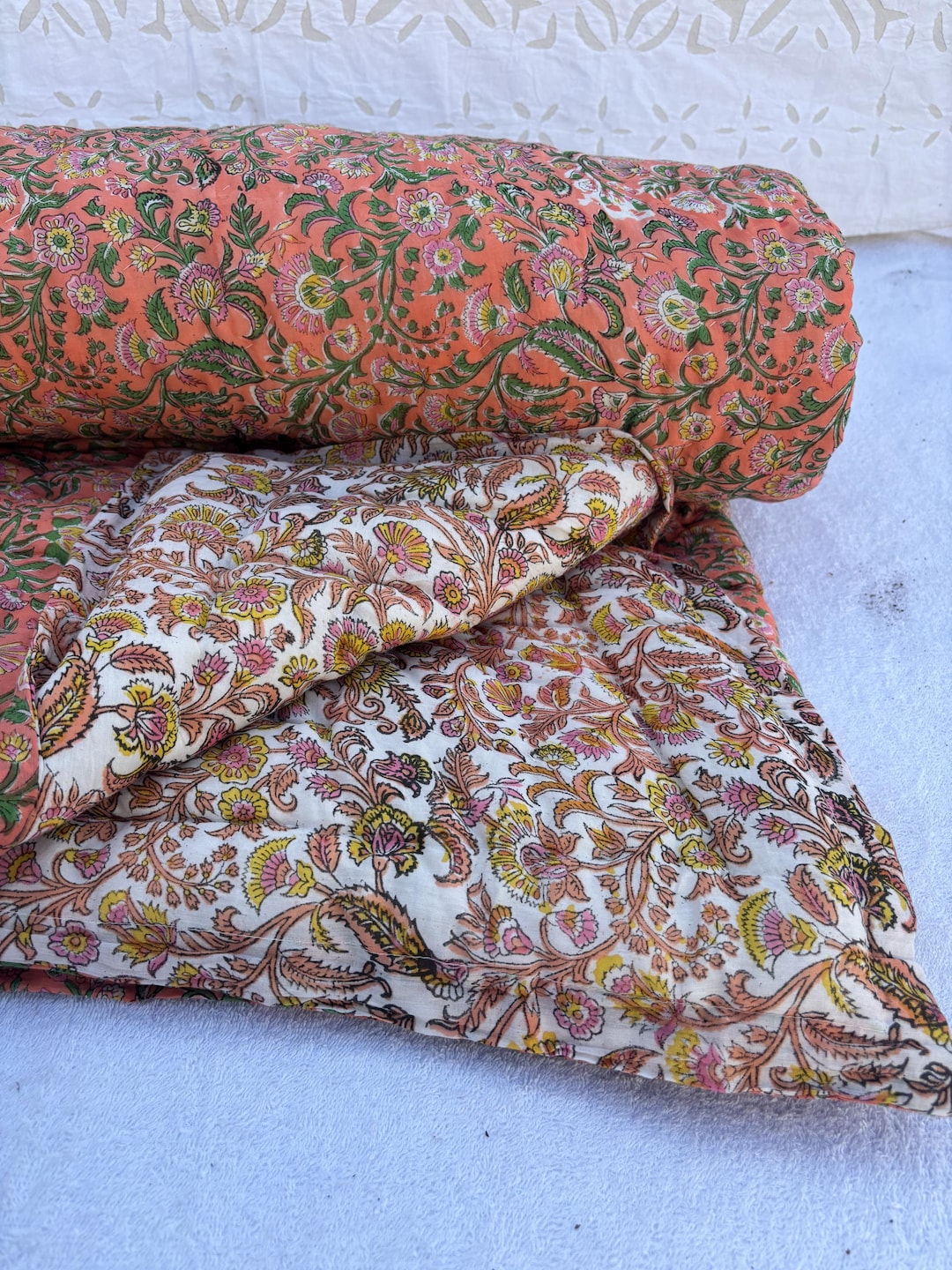 Wild Flowers Floral Blanket Razai, Queen Size Winter Warm Razai Quilt ...