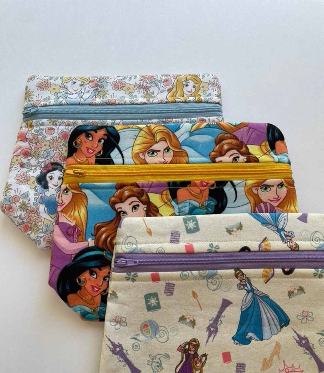 DISNEY PRINCESS Princess Pouch, Disney Movies, Zipper Pouch, Gift Idea ...