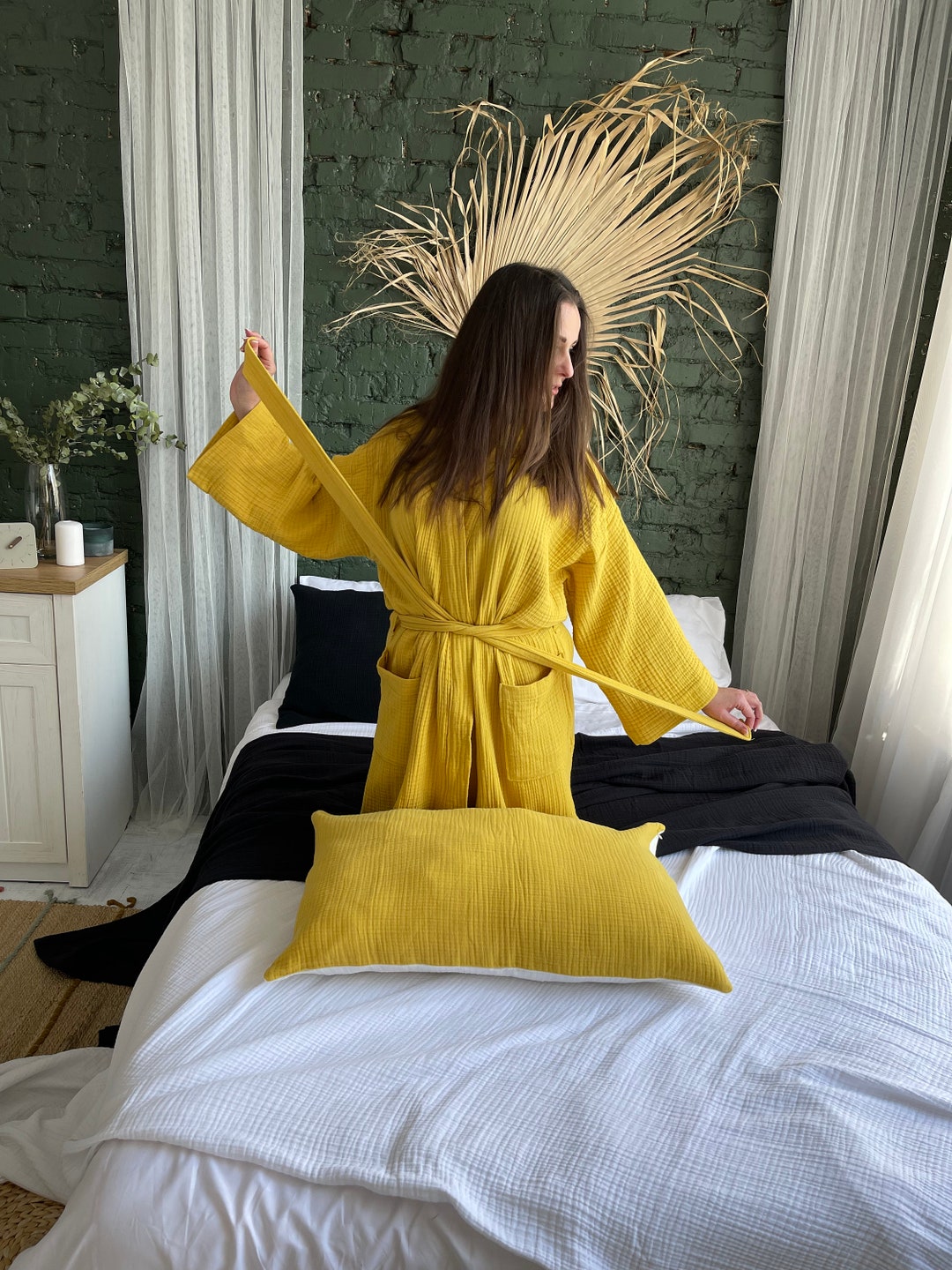 Crinkle Muslin Robe: 4-layer Gauze Cotton Bathrobe, Hooded Couples ...