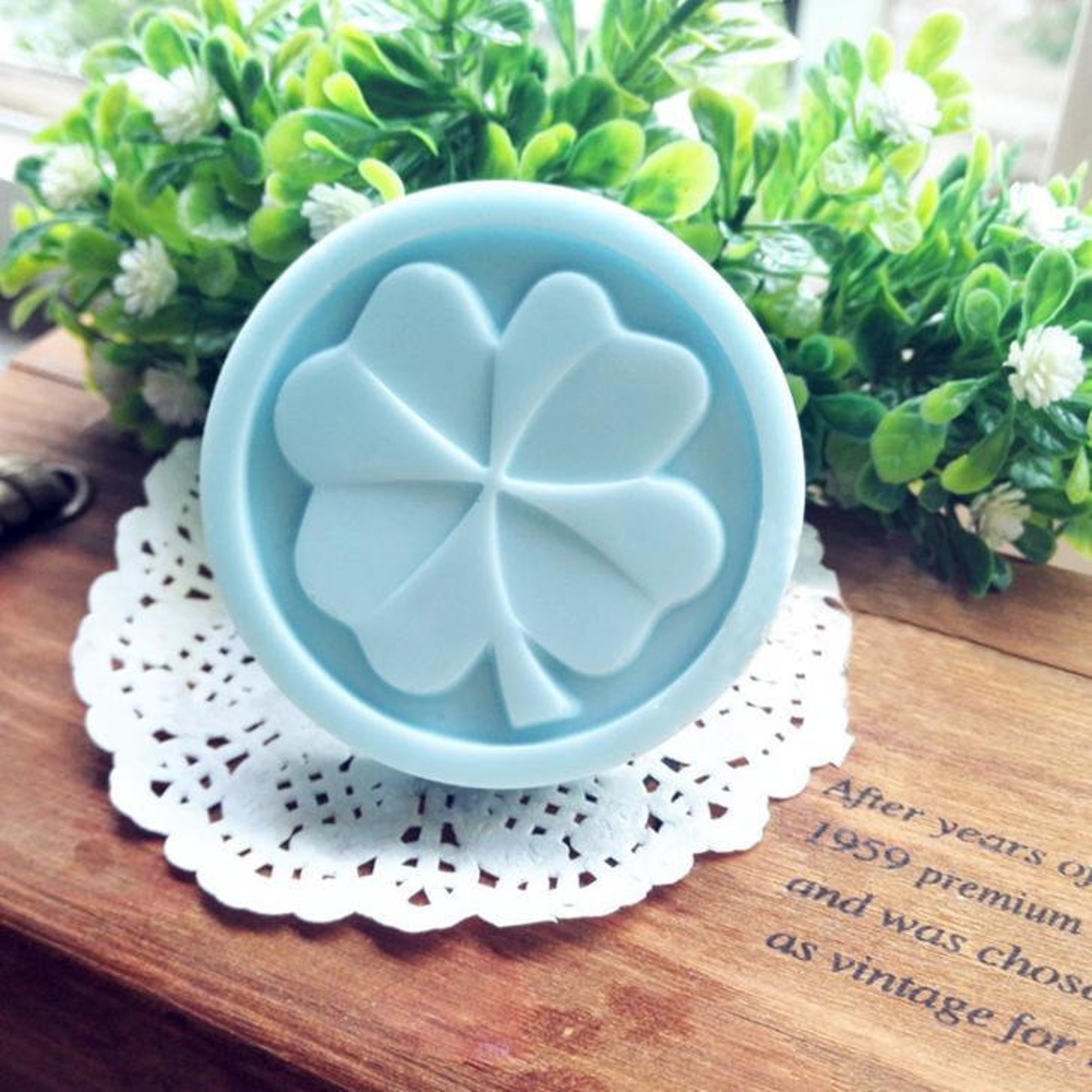 Four Leaf Clover Silicone Mold Four-leaf Clover Puck Mold - Etsy