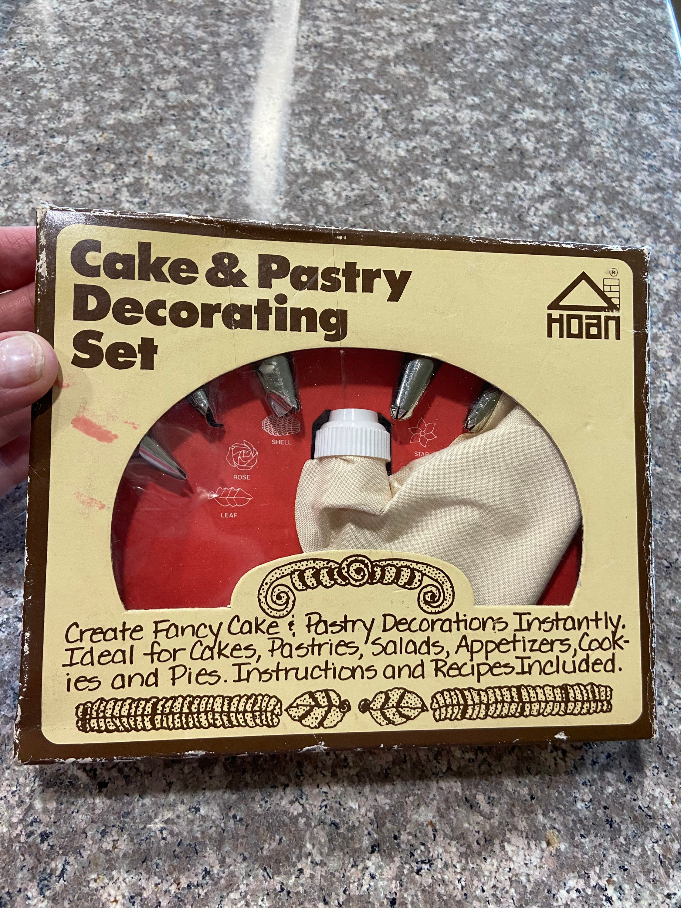 Vintage Cake and Pastry Decorating Set by Hoan. Made in British Crown ...