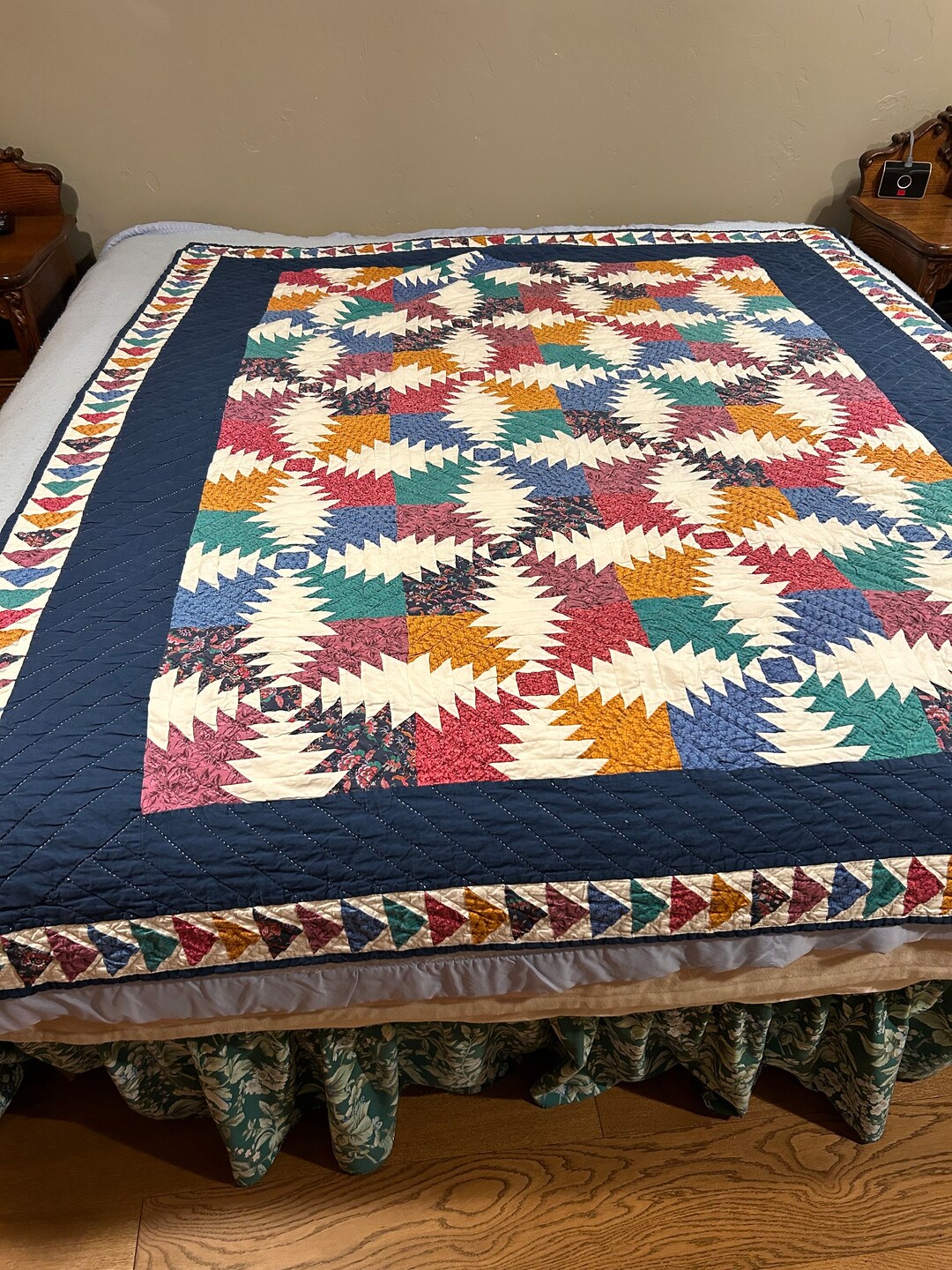 Beautiful Geometric Vintage Quilt From Possibly the 90s Era but Not ...
