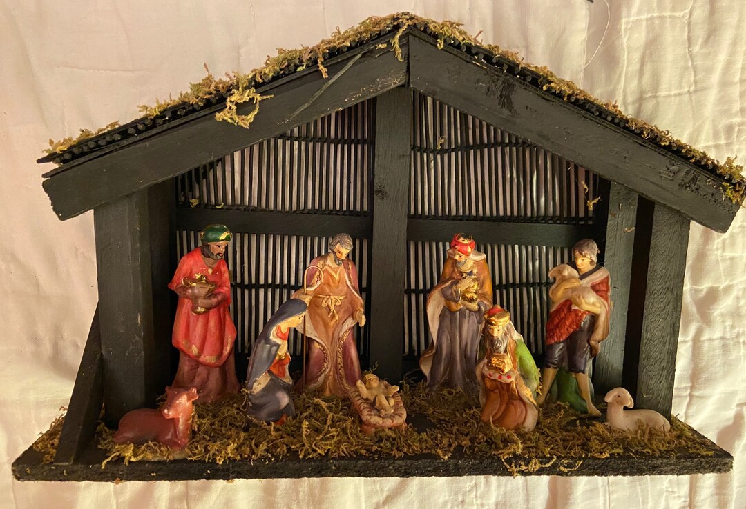 Vintage Ceramic and Wood Nativity Crèche by Family Christian Stores in ...