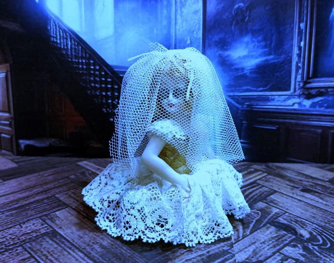 1:12 Haunted Dollhouse, Communion Dressed Ghost Doll, Miniature Horror ...