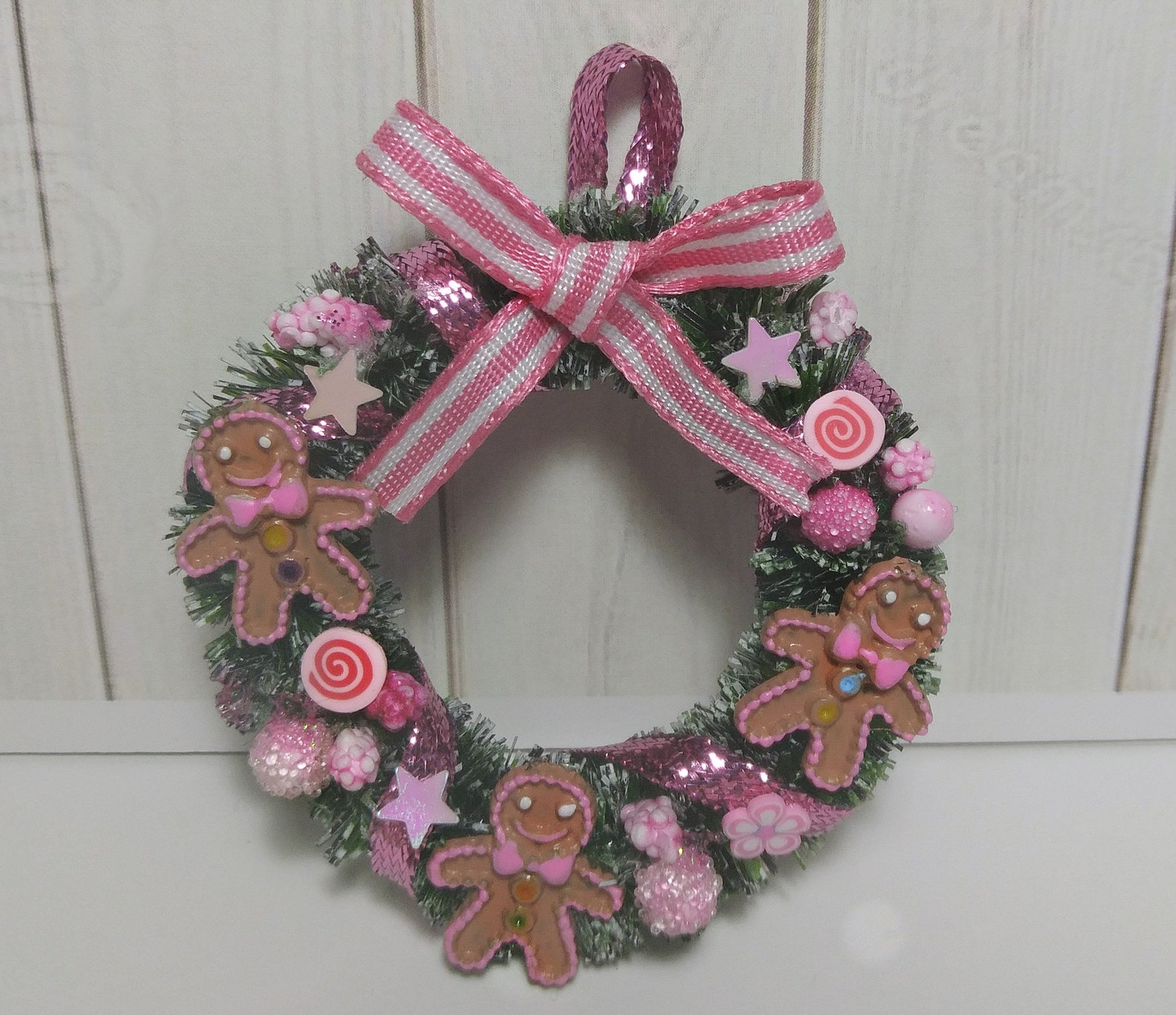 Pink Gingerbread Cookie Wreath, Miniature Shabby Chic Christmas Wreath ...