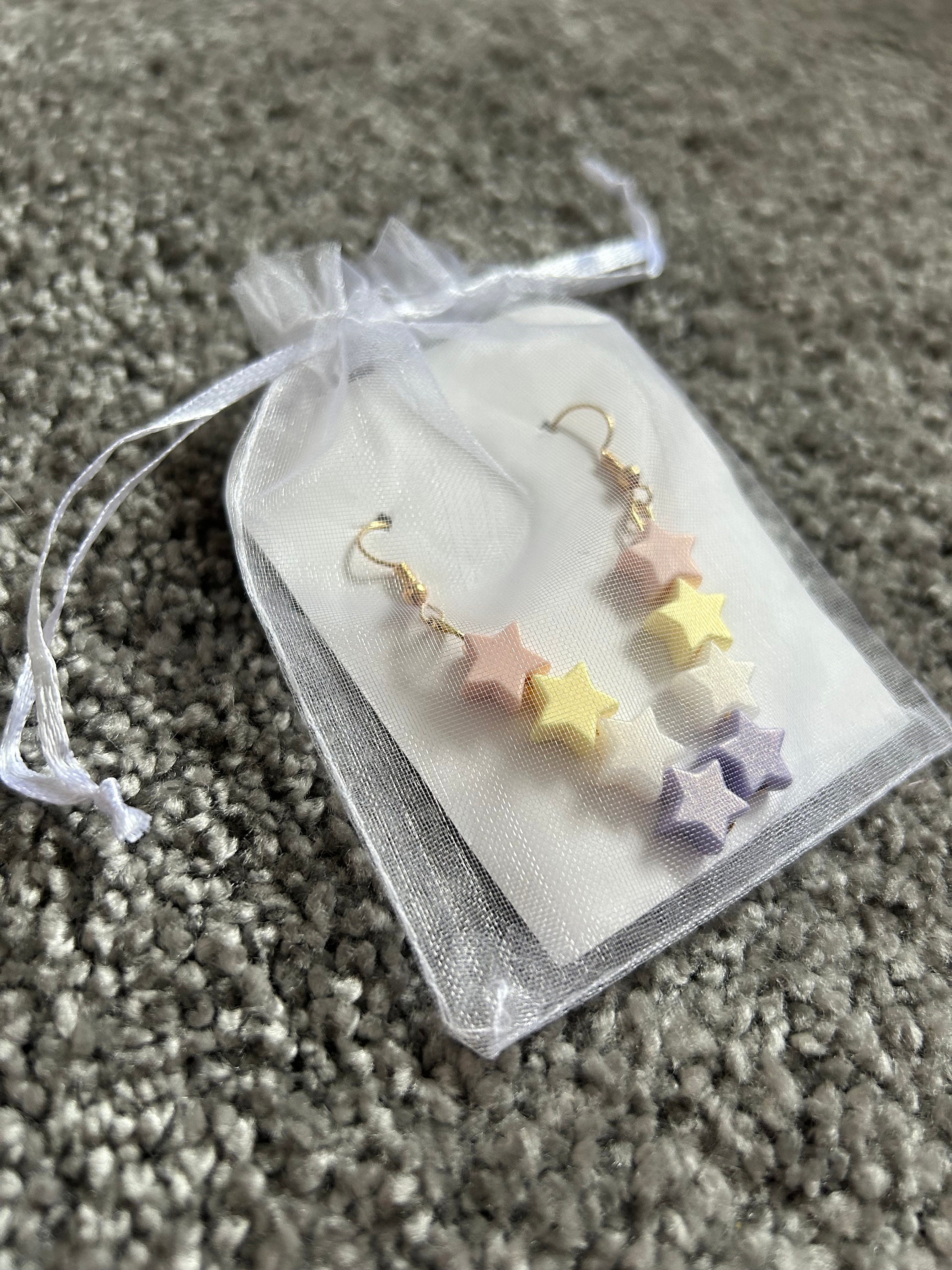 Olivia Rodrigo Earrings / Purples Stars / Golden Hook Chain Earring ...