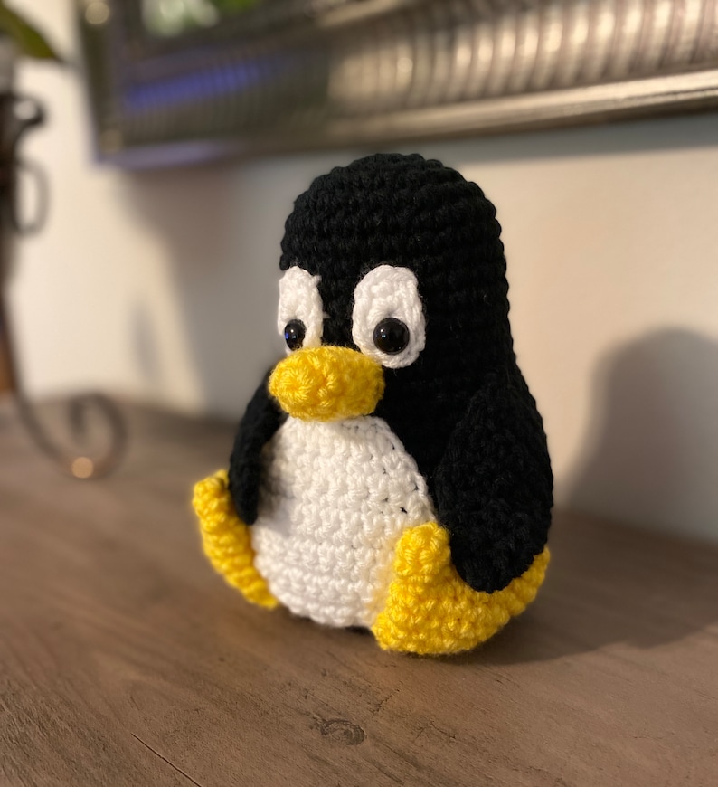 Linux Tux Penguin Mascot Crochet Plushie, Amigurumi - Etsy