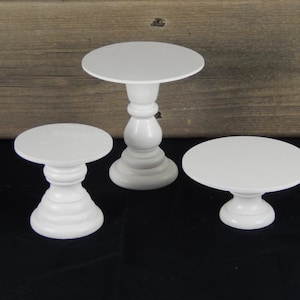 WHITE- Pedestals/risers for Displays, Risers for Small Items, Base ...