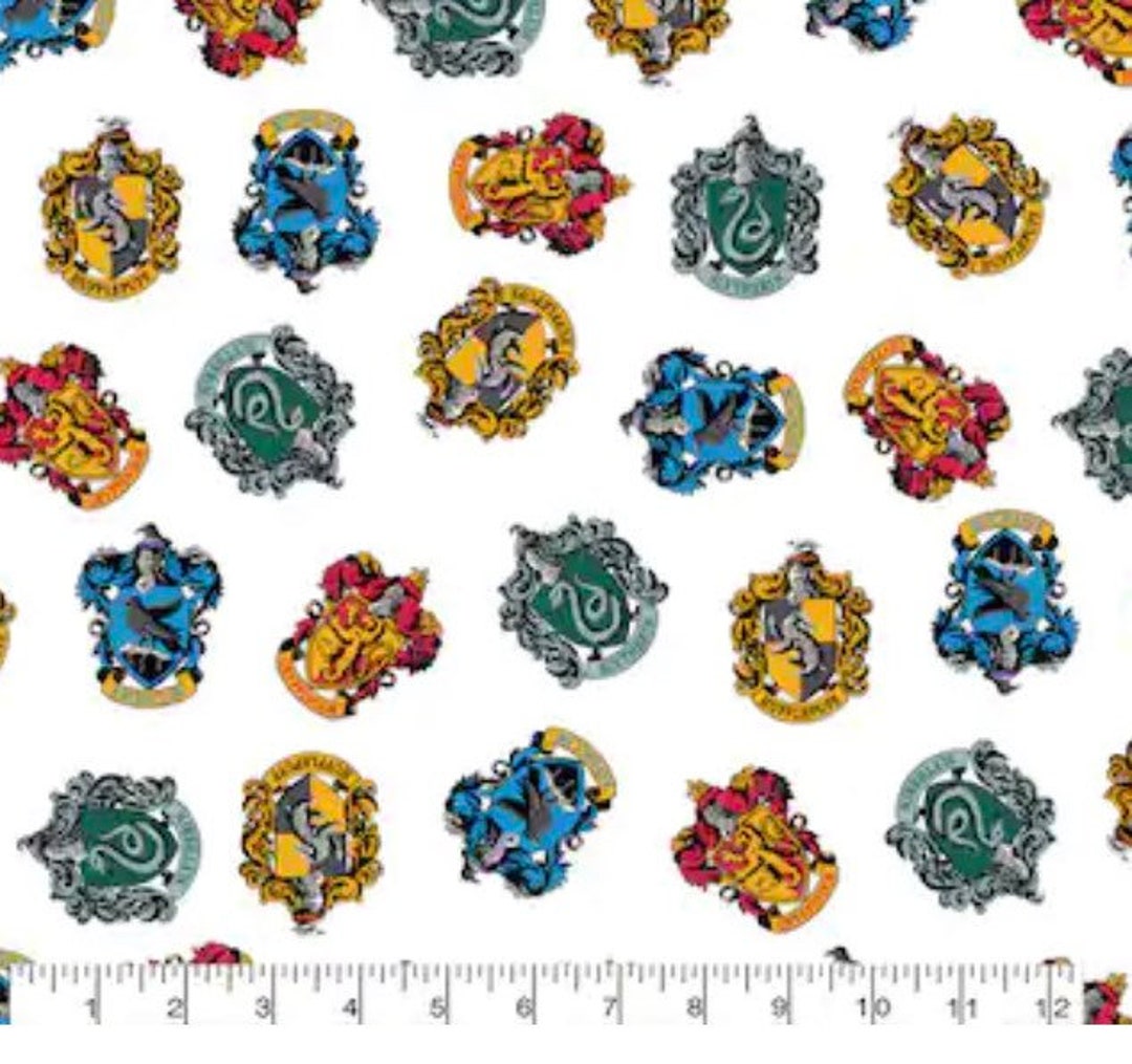 Harry Potter Crests on White Cotton Fabric- 1/4 Yard, 1/2 Yard- Fat ...