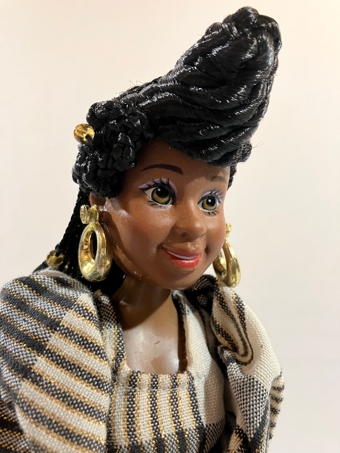 218 - Black/gold Fancy Black African American W/ Braids Plastic Girl ...