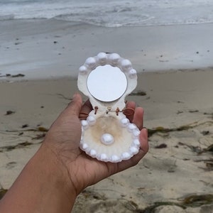 Mermaid-core Seashell Compact Mirror - Etsy UK