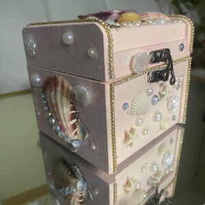 Mermaid Core Jewelry Box With Real Seashells - Etsy