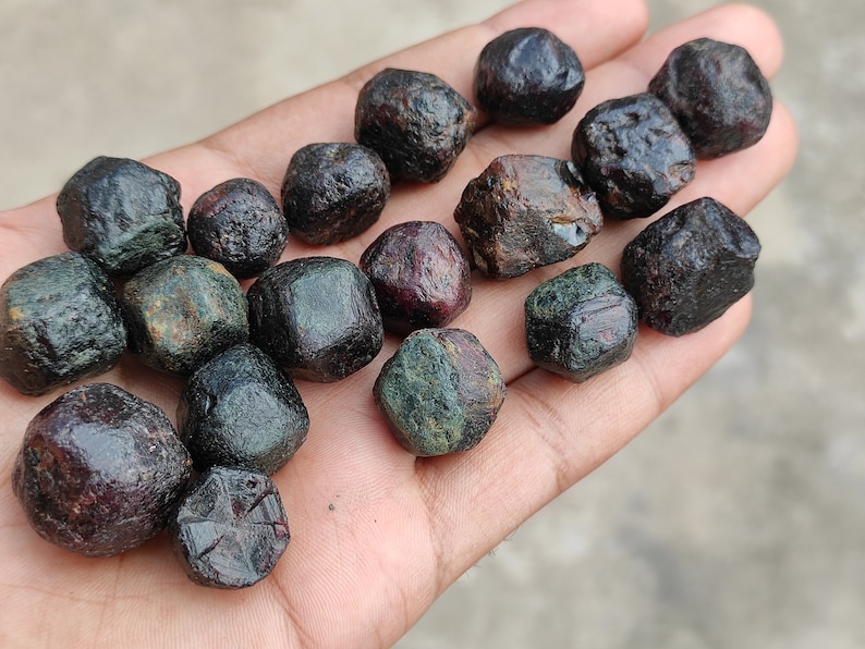 Raw Garnet Chunks Red Garnet Stone Raw Garnet Loose Stone - Etsy