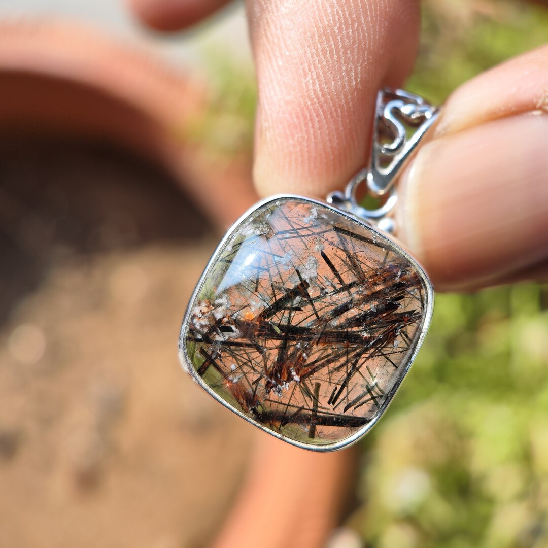 Quartz With Sagenitic Red Rutile From Brazil. Sagenite Rutile is the ...