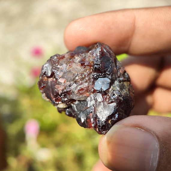 Raw Star Garnet