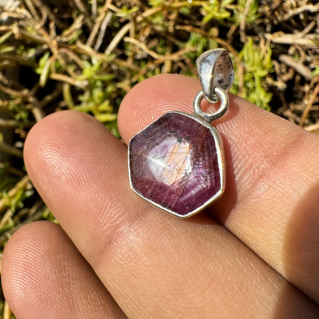 RUBY - Star Ruby Pendant - Natural Star Ruby Crystal - Flashy Star Ruby ...