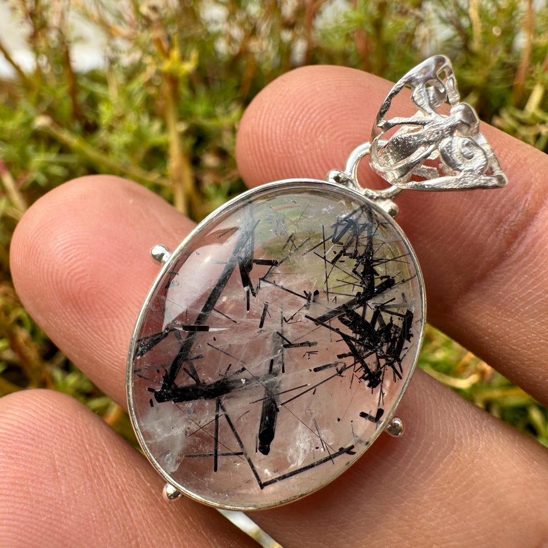 Quartz With Sagenitic Red Rutile From Brazil. Sagenite Rutile is the ...