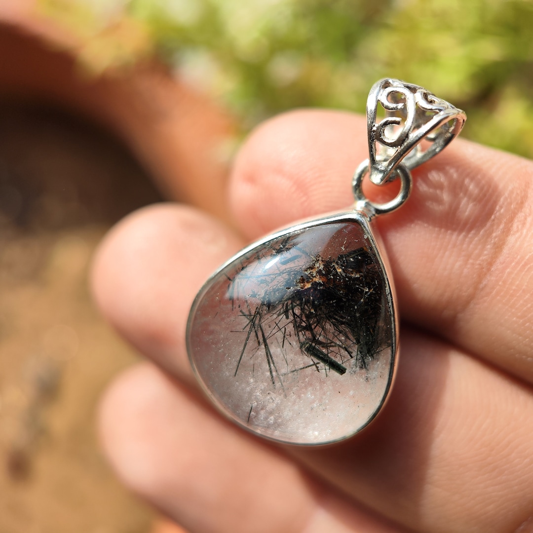 Quartz With Sagenitic Red Rutile From Brazil. Sagenite Rutile is the ...