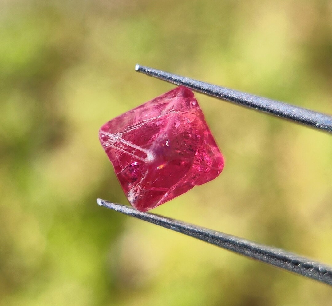 Red SPINEL Raw Crystal From Burma Pigeon Red Raw Spinel Octahederal ...