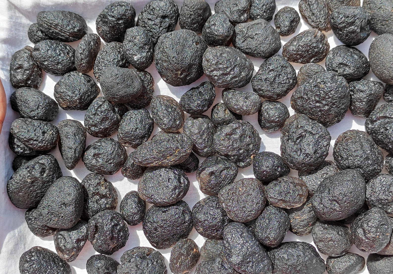 SAFFORDITE Cintamani - Rough Obsidian, Tektite, Raw Crystals, Gemstones ...