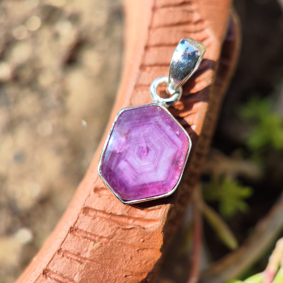 RUBY Star Ruby Pendant Natural Star Ruby Crystal Flashy Star Ruby Star ...