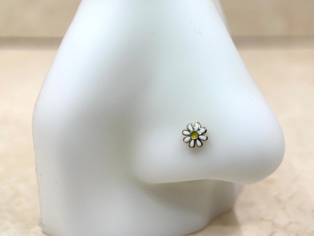 Dainty Daisy Nose Stud, Floral Decor Enamel Daisy Top Nose Bone L ...