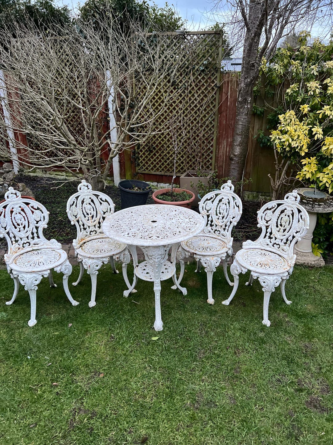 Victorian Crown Cast Iron Patio Set - Etsy UK