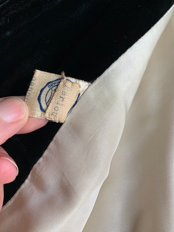 1920's Velvet, Satin fur trim Coat, Cloak, Labeled w/… - Gem