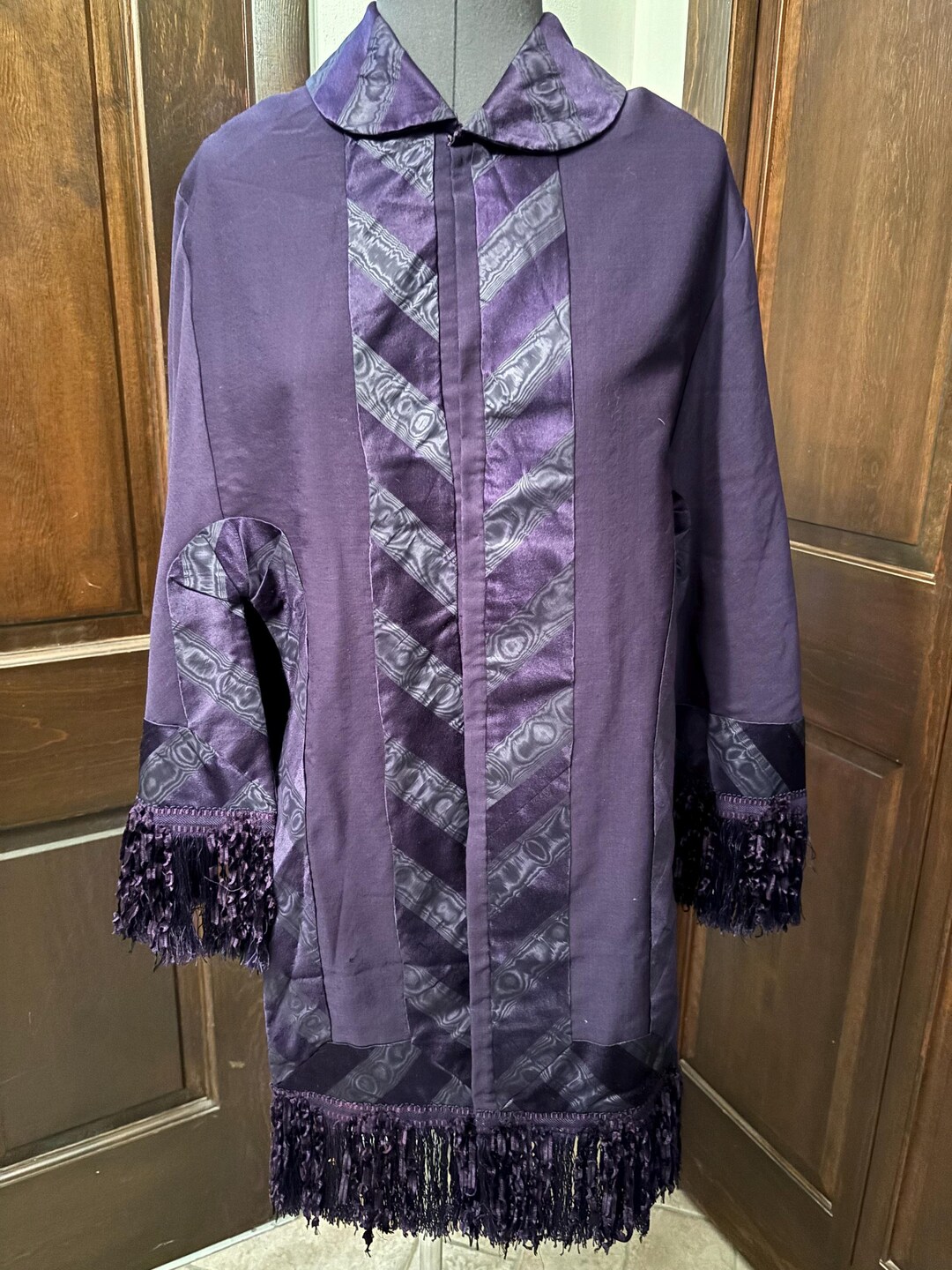 1890's Cape, Caplet Victorian, Deep Purple Wool, Satin Moire and Ribbon ...