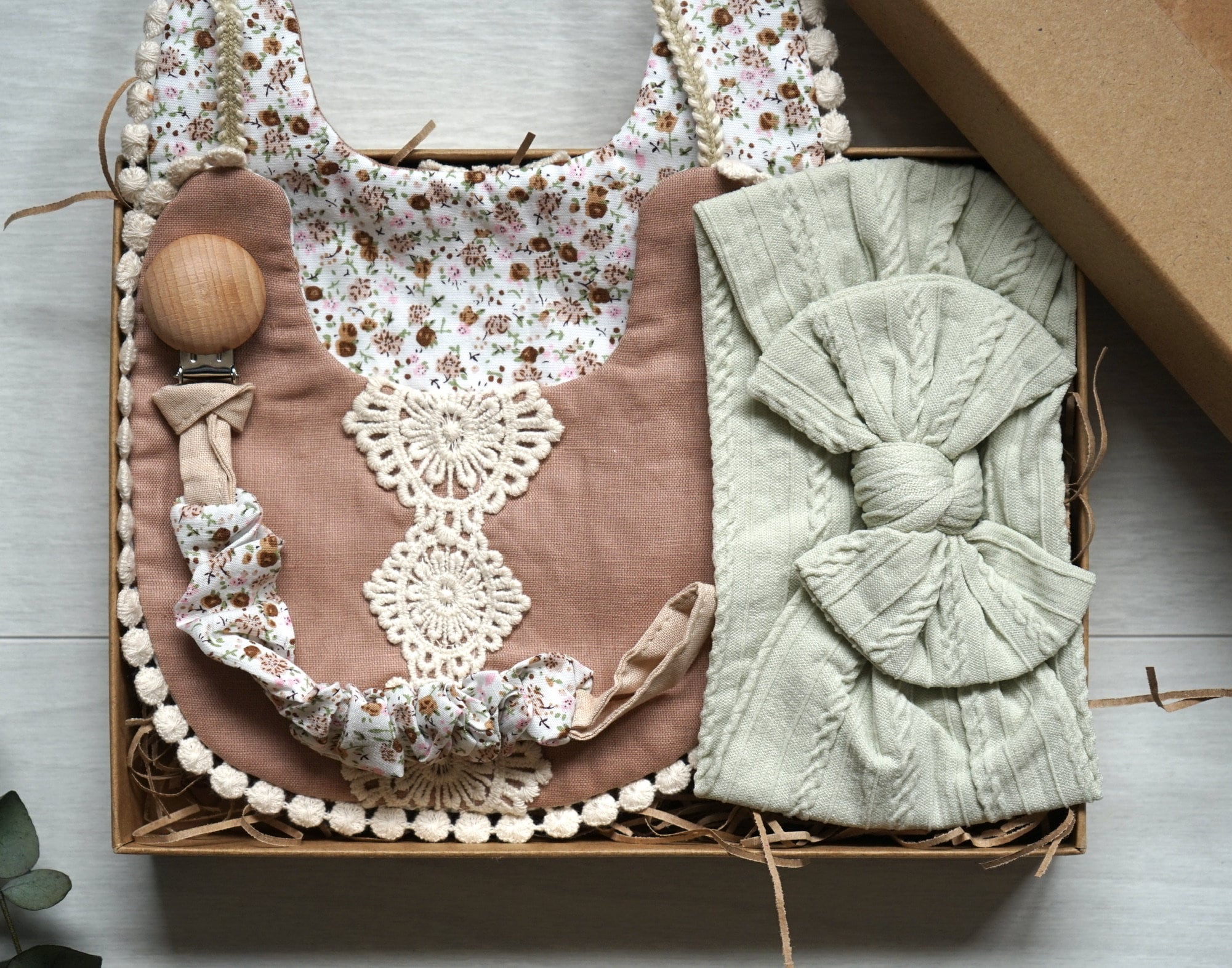 Baby Girl Gift/Vintage Baby Gift/Reversible Bib and Headband | Etsy