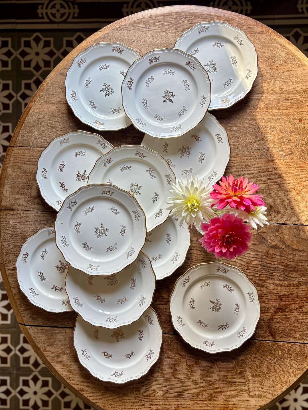 Set of 12 Vintage Half Porcelain Dinner Plates With Gold Details - L ...