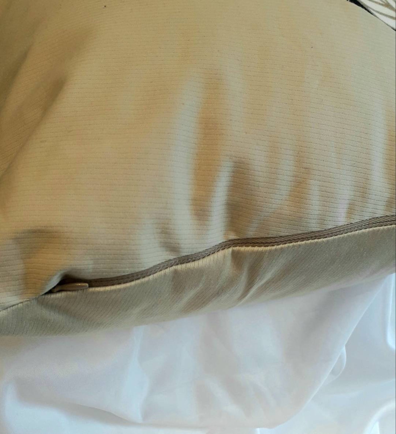 Neutral tone cushions with contrast print panels - Etsy.de