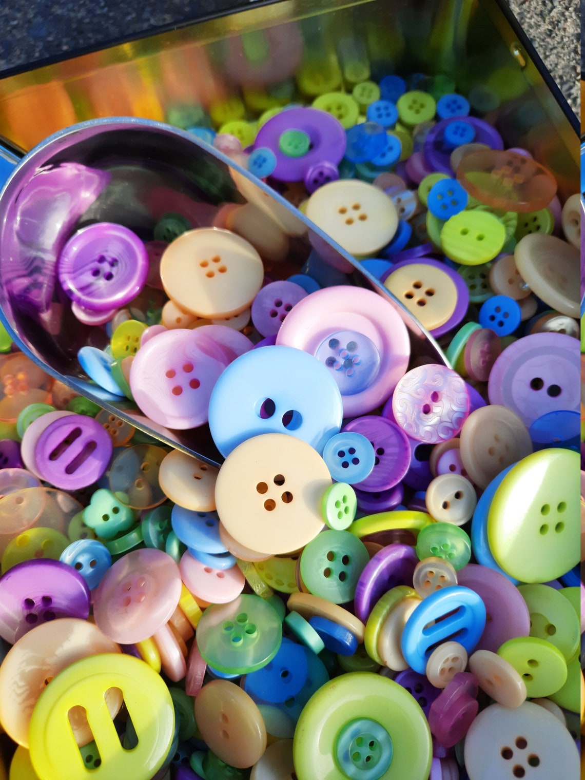 Mixed 50g Bag of Pastel Buttons | Etsy